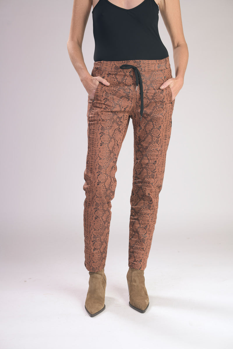 Look of The Week - Iconic Jeans are Stocked! – Roni Rabl